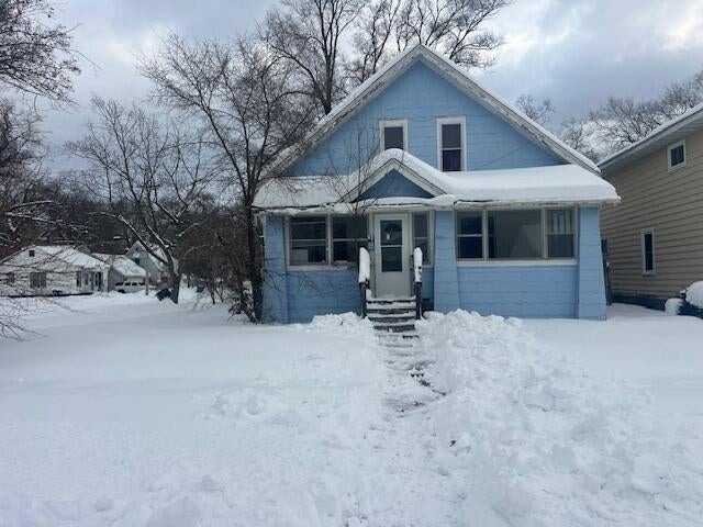 2400 Reynolds Street, Muskegon, MI 49444 - MLS# 25061952 - Coldwell Banker