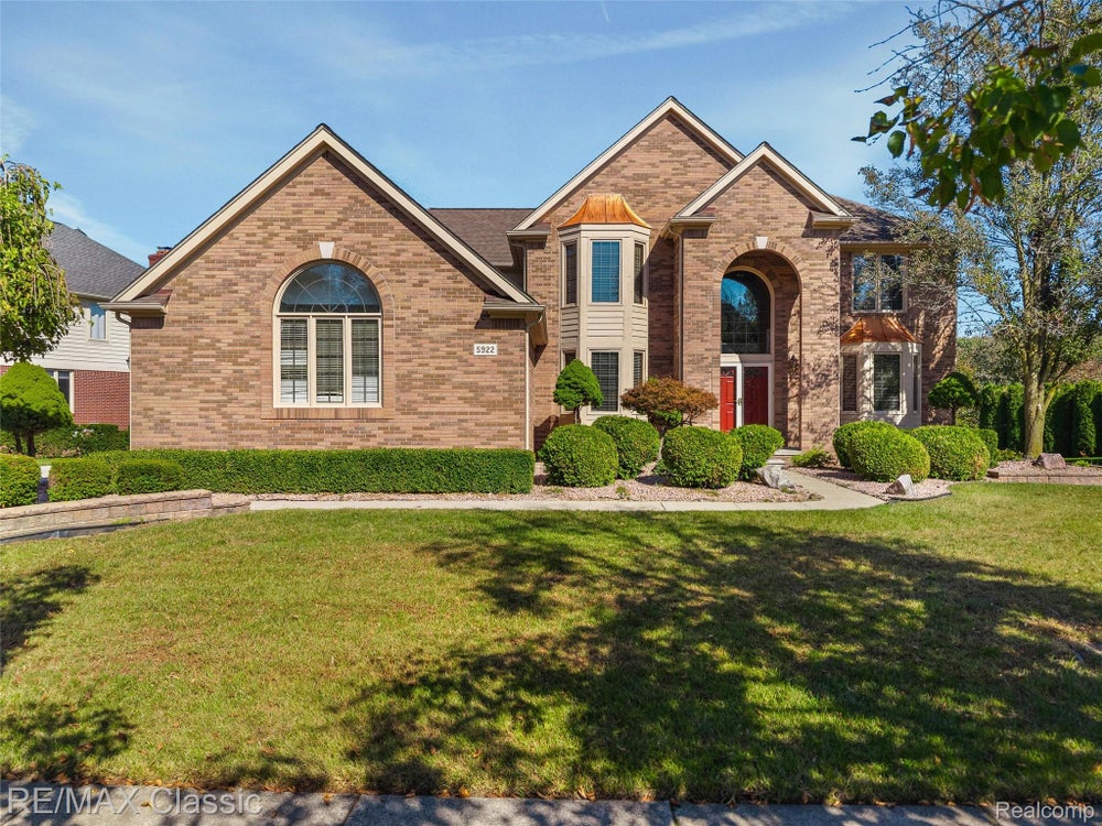 5922 Valley View Drive, Canton, MI 48187 - MLS# 20251041735 - Coldwell ...
