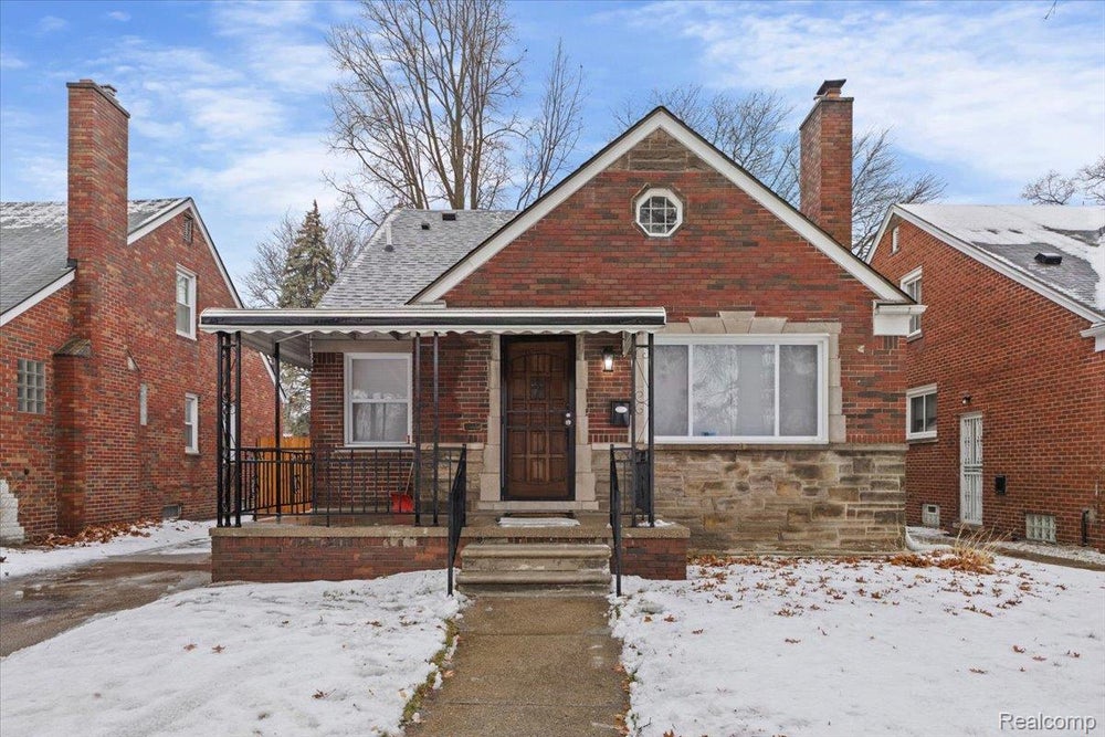 2339 E Outer Drive, Detroit, MI 48234 - MLS# 20251059746 - Coldwell Banker