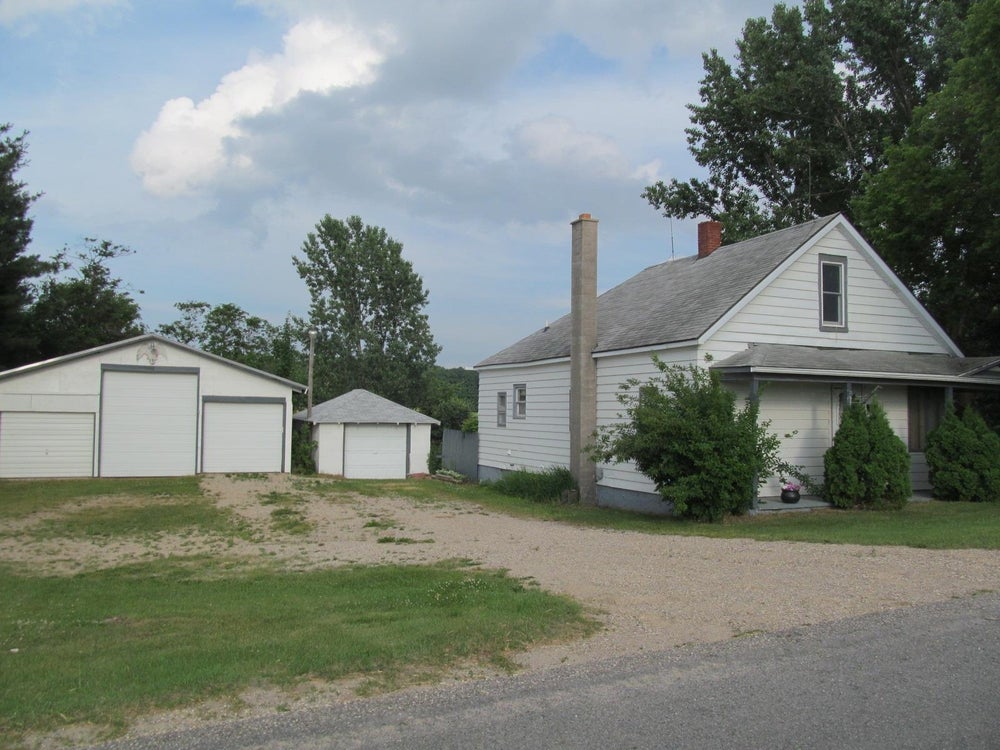 10109 S Lucas RD, Mcbain, MI 49657 - MLS# 78080059497 - Coldwell Banker