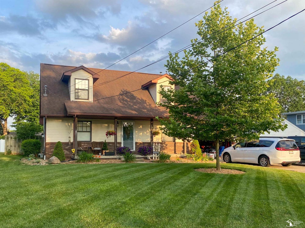 15444 Parkside, Monroe, MI 48161 - MLS# 50183227 - Coldwell Banker