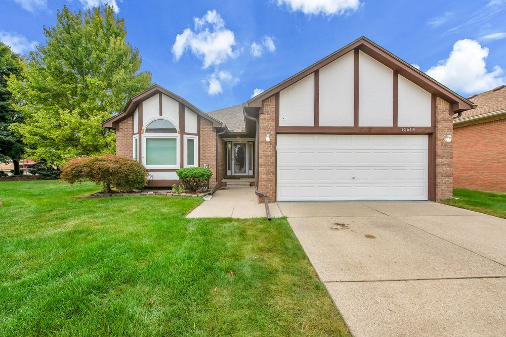 15614 Sunday Silence, Clinton Township, MI - MLS# 60343607 - Coldwell ...