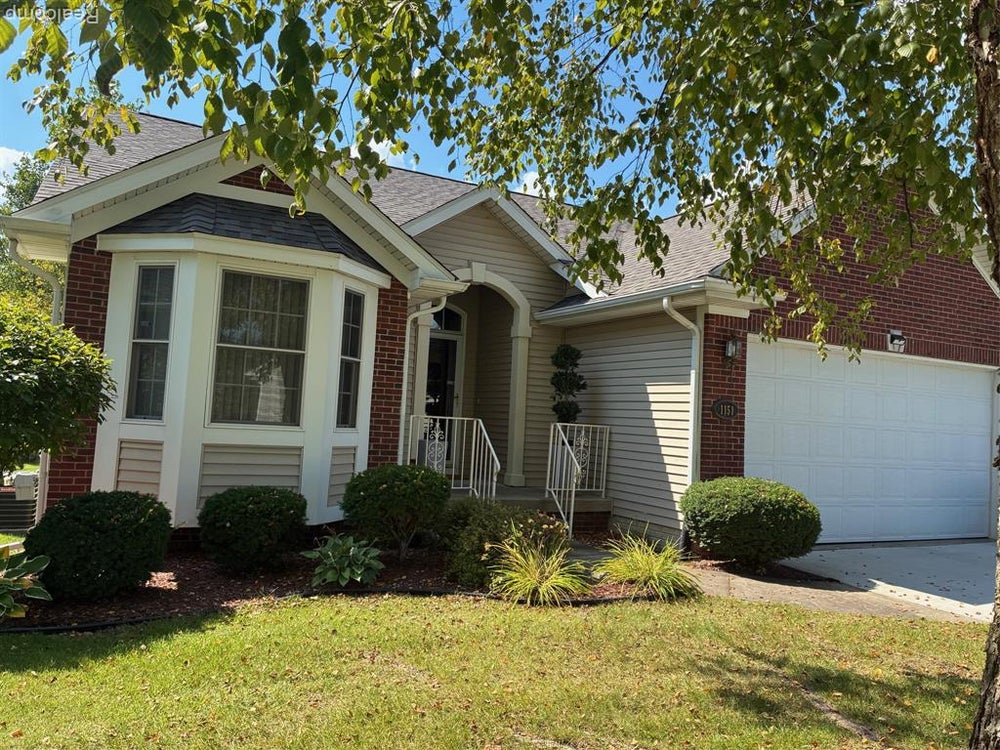 1151 Creekside, Burton, MI - MLS# 60952064 - Coldwell Banker