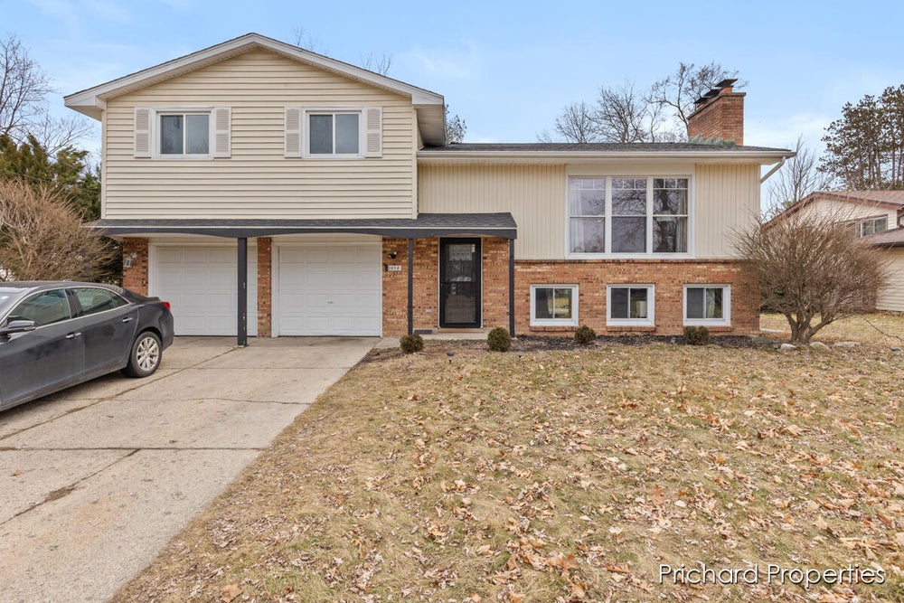 5454 Blaine, Grand Rapids, MI 49508 - MLS# 70447513 - Coldwell Banker