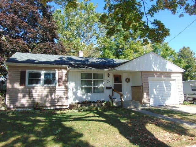 415 E South, Ithaca, MI 48847 - MLS# 80062347 - Coldwell Banker