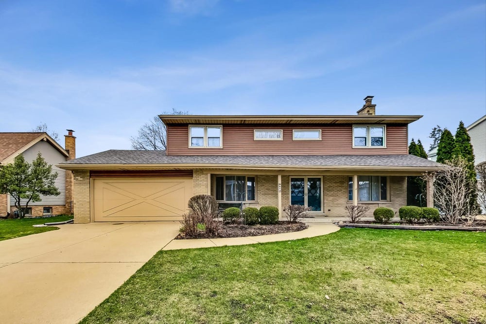 814 E Kimber Lane, Arlington Heights, IL 60005 - MLS# 11999321 ...