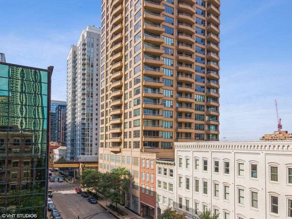 200 N Jefferson Street #1010, Chicago, IL 60661 - MLS# 12025763 ...