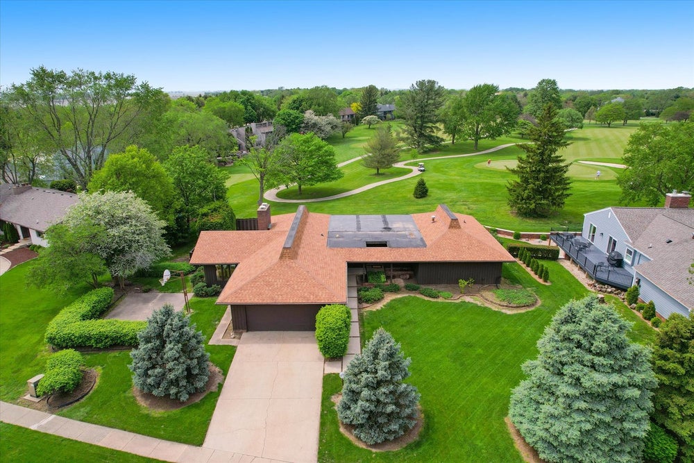 2301 Valley Brook Drive, Champaign, IL 61822 - MLS# 12043685 - Coldwell ...