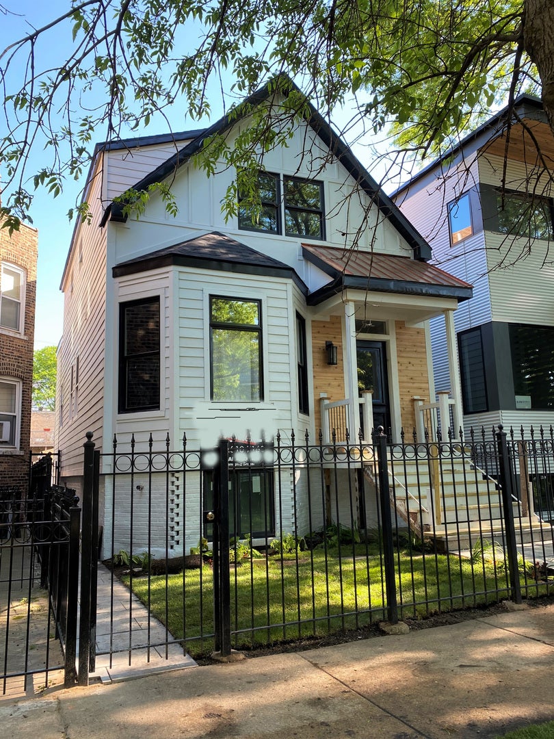 1523 W Victoria Street, Chicago, IL 60660 - MLS# 12083354 - Coldwell Banker