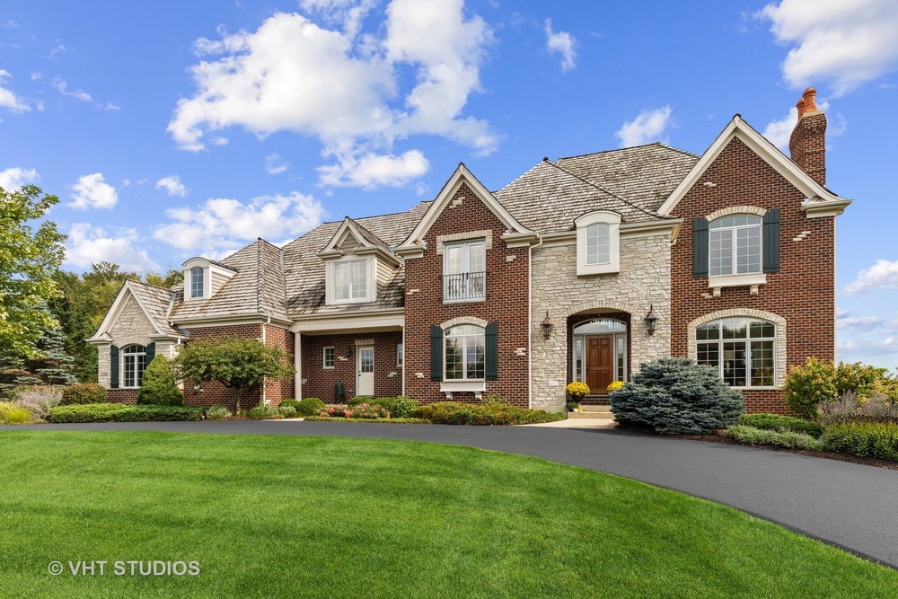 5704 Meadowbrook Lane, Crystal Lake, IL 60014 - MLS# 12152514 ...