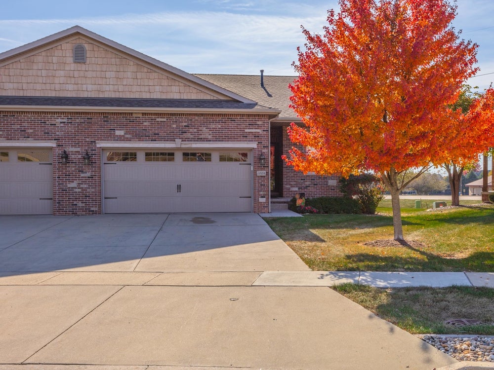 2004 Escalade Road, Bloomington, IL 61705 - MLS# 12186177 - Coldwell Banker