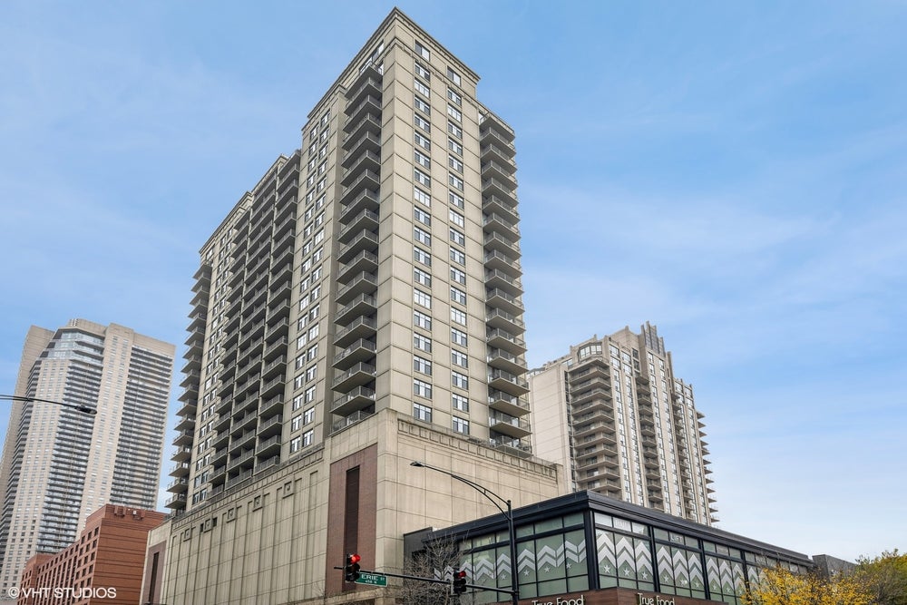 630 N State Street #2103, Chicago, IL 60654 - MLS# 12297819 - Coldwell ...
