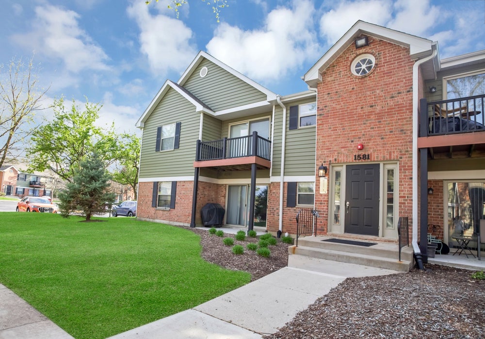 1581 Raymond Drive #102, Naperville, IL 60563 - MLS# 12342146 ...