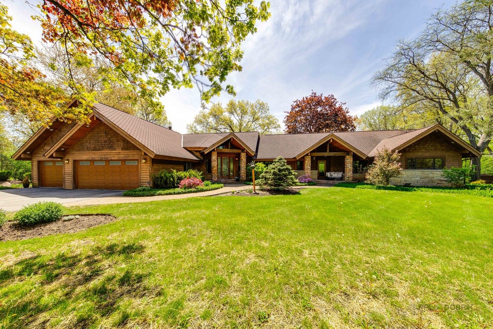 25909 W Sunset Road, Barrington, IL 60010 - MLS# 12368584 - Coldwell Banker