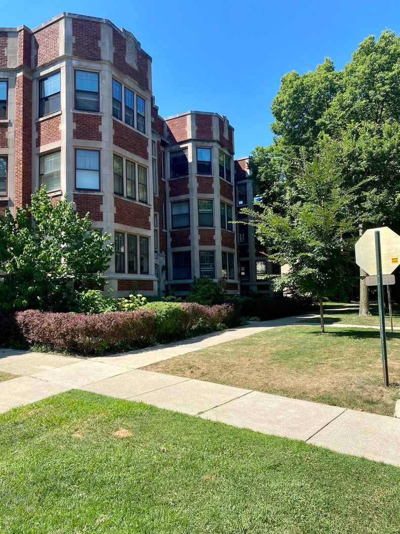806 Forest Avenue #3, Evanston, IL 60202 - MLS# 12370373 - Coldwell Banker