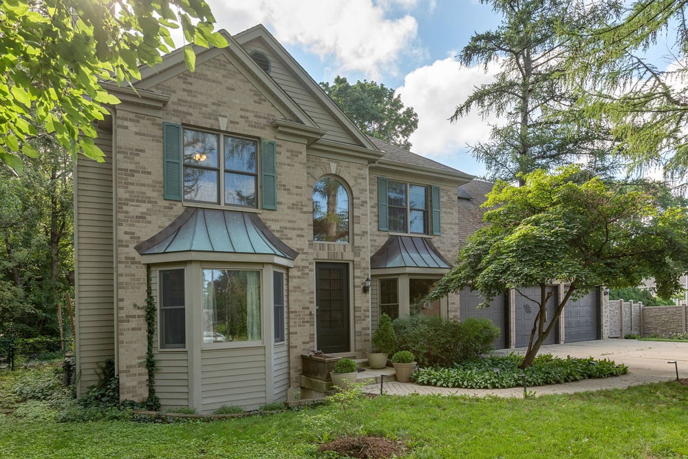 215 Wing Park Boulevard, Elgin, IL 60123 - MLS# 12444519 - Coldwell Banker