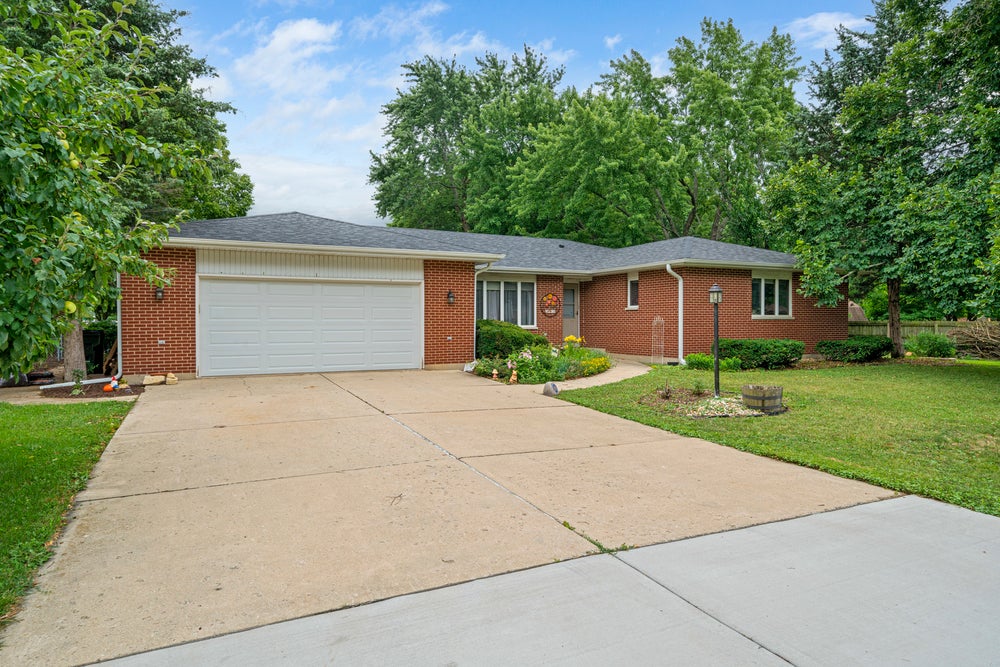 1204 Prairie Lane, Yorkville, IL 60560 - MLS# 12389047 - Coldwell Banker