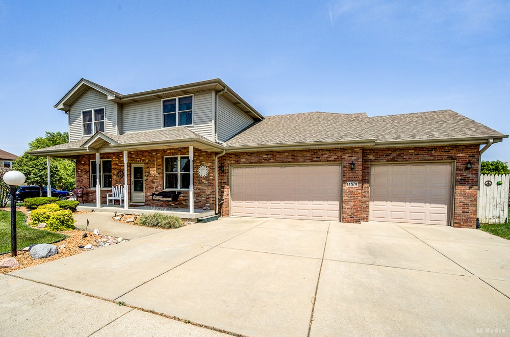 14879 Harbor Drive, Oak Forest, IL 60452 - MLS# 12393015 - Coldwell Banker