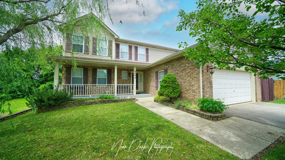 2292 Iroquois Lane, Round Lake Heights, IL 60073 - MLS# 12400705 ...