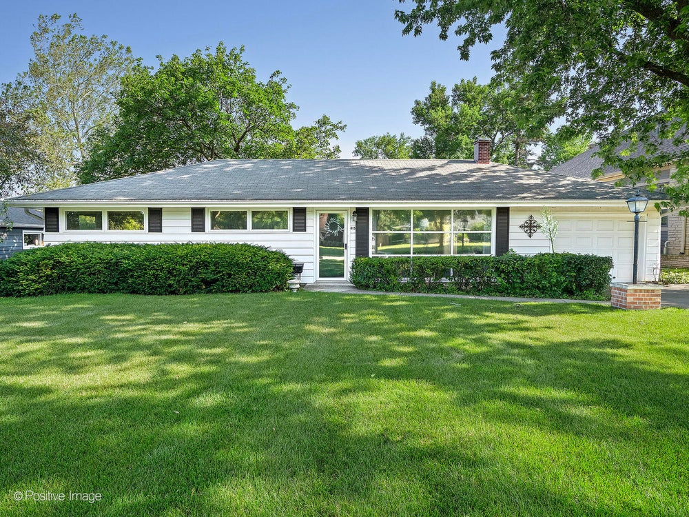 815 Countryside Drive, Wheaton, IL 60187 - MLS# 12403631 - Coldwell Banker