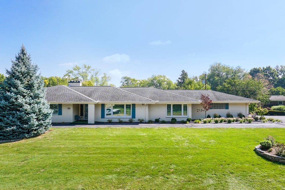 10 Kent Drive, Normal, IL 61761 - MLS# 12405095 - Coldwell Banker