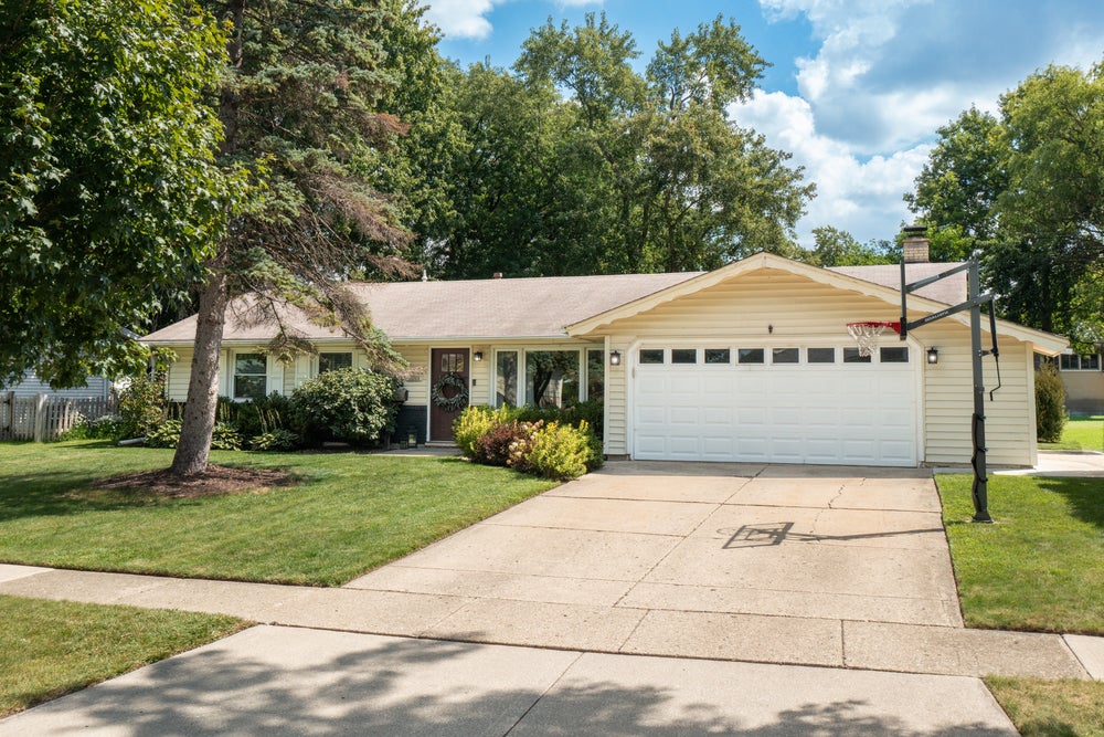 1011 Mercury Drive, Schaumburg, IL 60193 - MLS# 12475370 - Coldwell Banker
