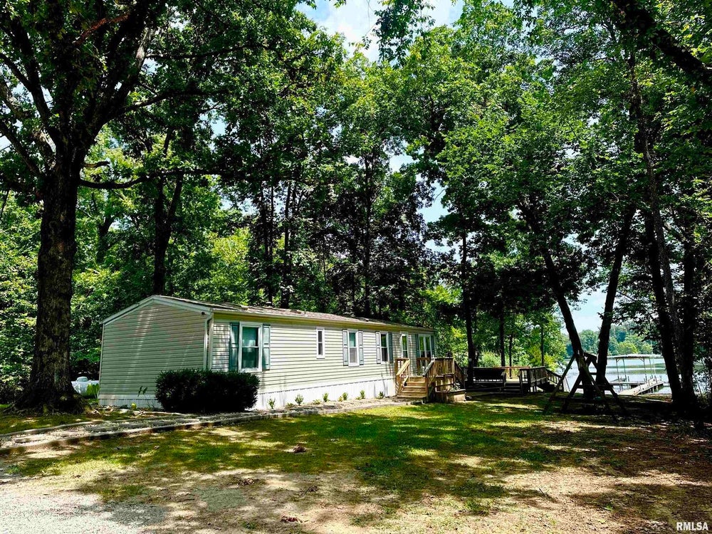 2030 Gierten Road, Centralia, IL 62801 - MLS# EB459205 - Coldwell Banker