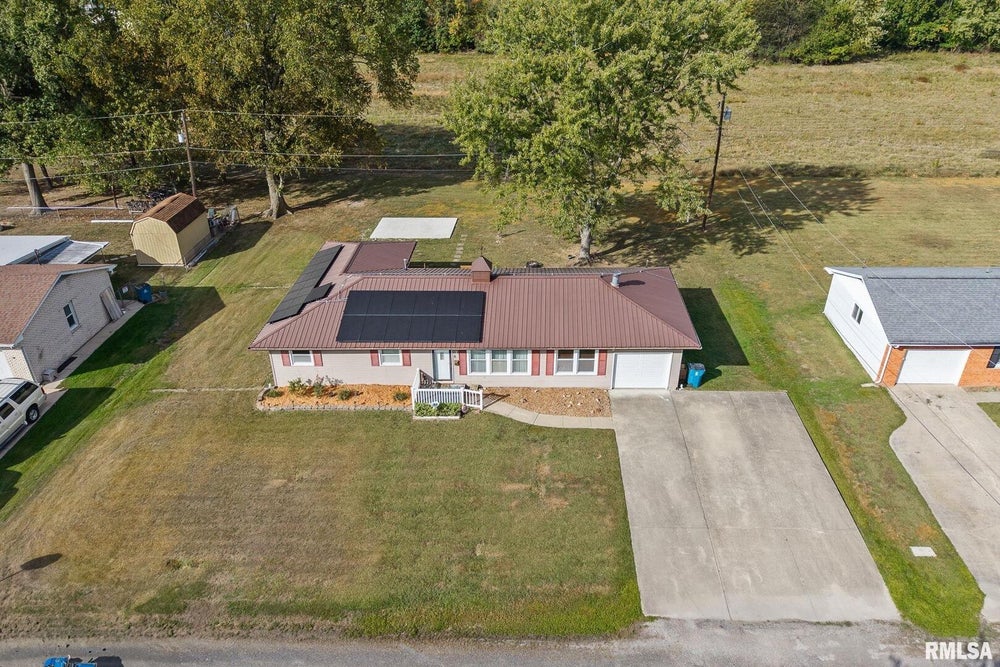 8 Ronnies Terrace, Centralia, IL 62801 - MLS# EB460181 - Coldwell Banker