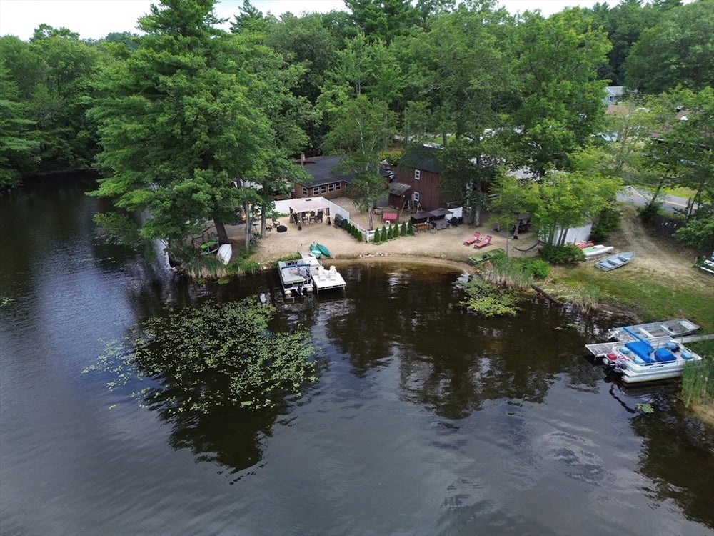 372 Townsend Harbor Rd, Lunenburg, MA 01462 - MLS# 73407863 - Coldwell ...