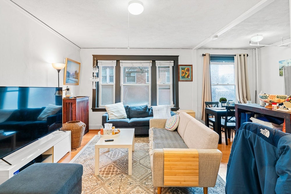 1607 Commonwealth Ave #4, Boston, MA 02135 - MLS# 73488982 - Coldwell ...