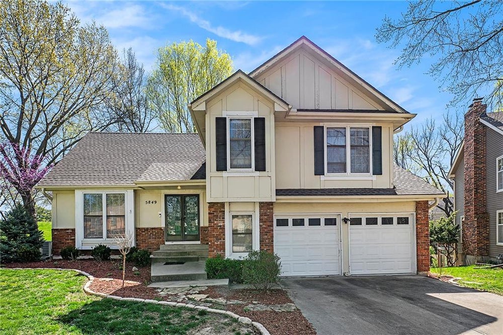 5849 N Beaman Avenue, Kansas City, MO 64151 - MLS# 2538674 - Coldwell ...