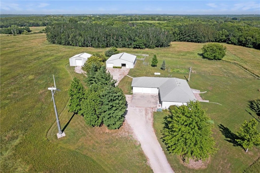 30680 243rd Street, Easton, KS 66020 - MLS# 2564321 - Coldwell Banker