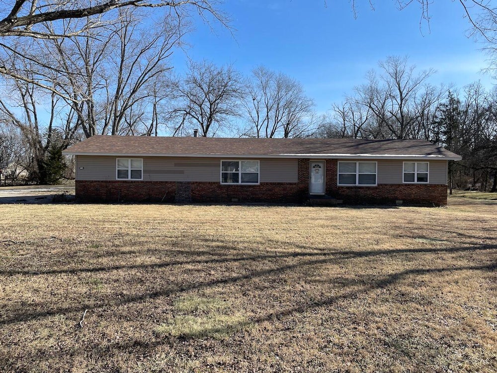 315 S Harris Street, Willow Springs, MO 65793 - MLS# 60285495 ...