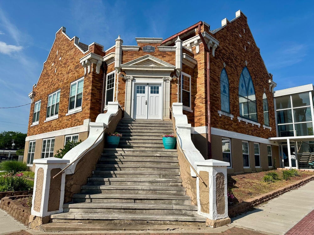 201 E Church Street, Ozark, MO 65721 - MLS# 60297187 - Coldwell Banker