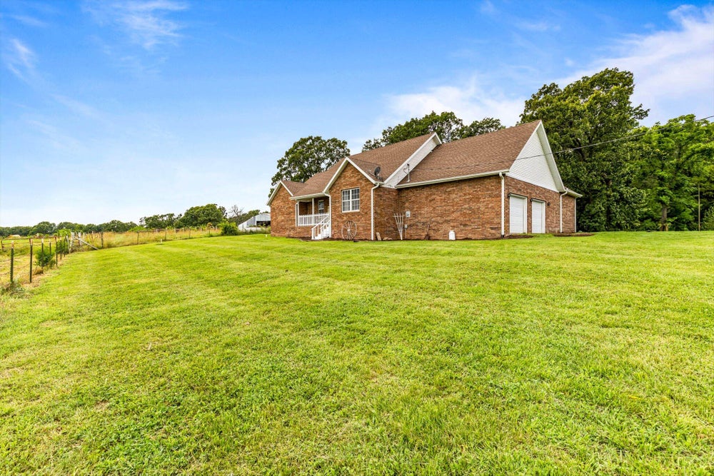 23369 Highway W, Monett, MO 65708 - MLS# 60298682 - Coldwell Banker