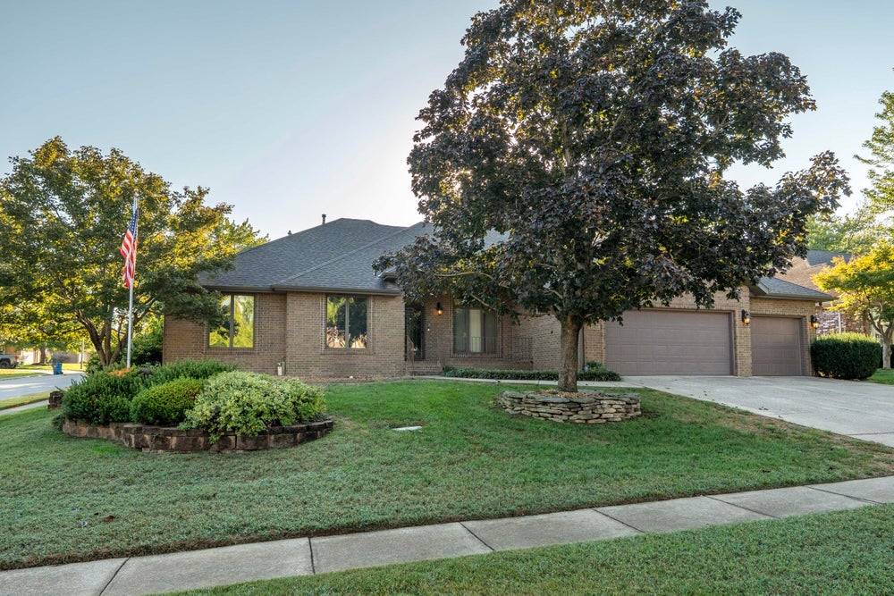 4550 S Parkhill Avenue, Springfield, MO 65810 - MLS# 60310897 ...