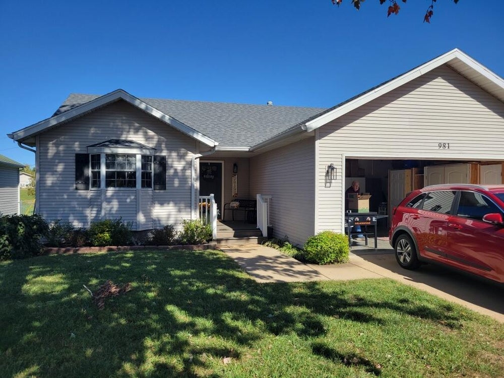 981 W Birch Street, Nixa, MO 65714 - MLS# 60308385 - Coldwell Banker