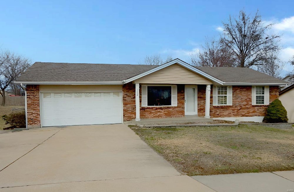 3862 Towers Road, St Charles, MO 63304 - MLS# 24016368 - Coldwell Banker