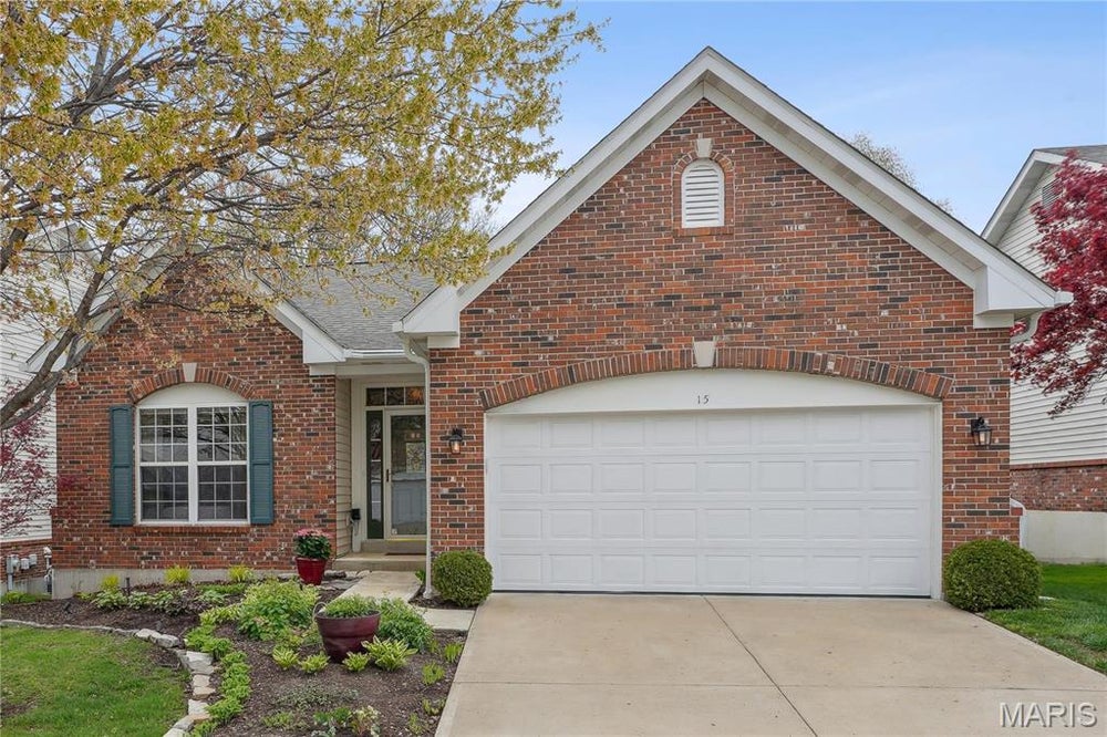 15 Eagle Cove Lane #8, St Charles, MO 63303 - MLS# 25022140 - Coldwell ...