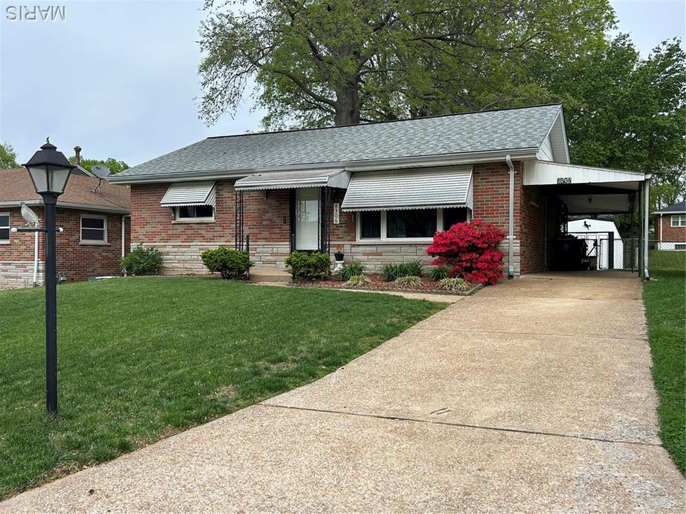 8306 Maylor Drive, St Louis, MO 63123 - MLS# 25025693 - Coldwell Banker