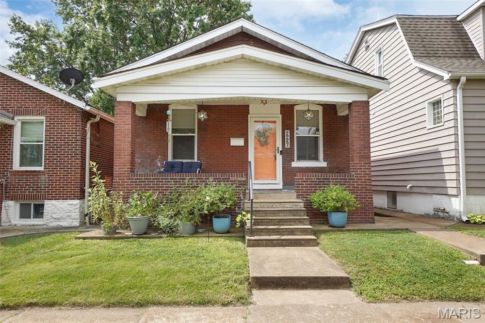4436 Itaska, St Louis, MO 63116 - MLS# 25052817 - Coldwell Banker