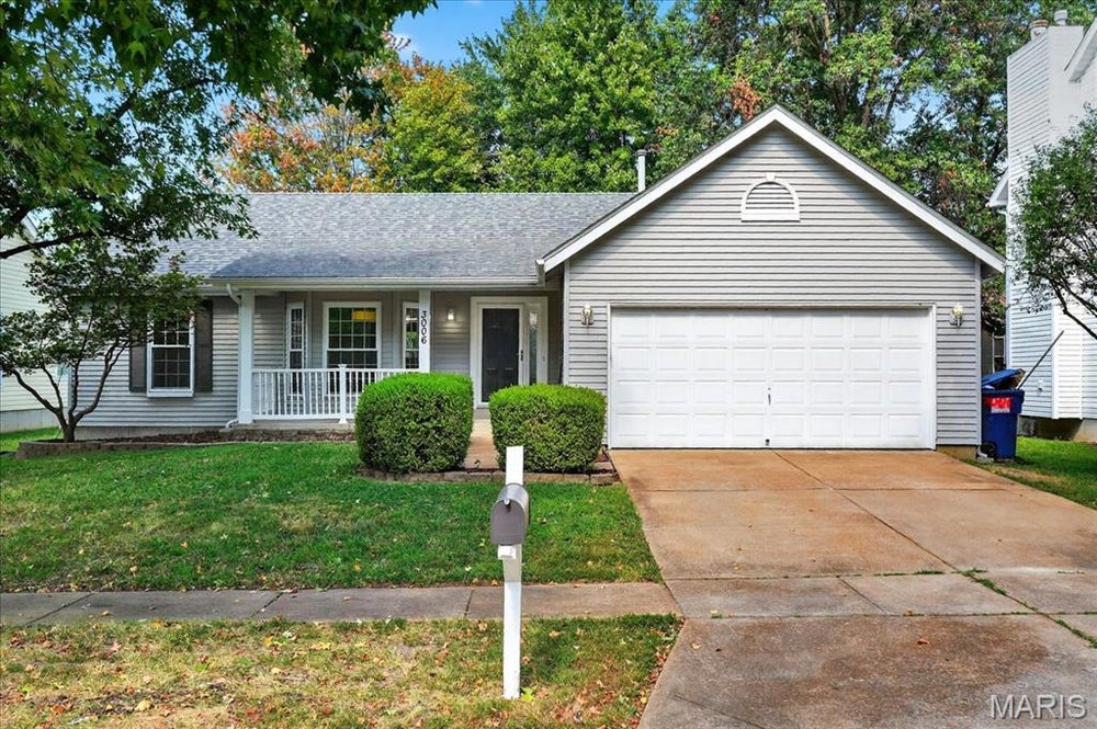 3006 Willow Creek Estates Drive, Florissant, MO 63031 - MLS# 25054229 ...