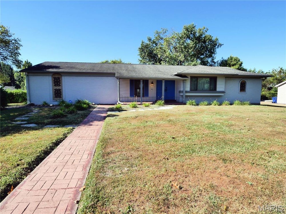 644 Shadow Rock Drive, Florissant, MO 63031 - MLS# 25068906 - Coldwell ...