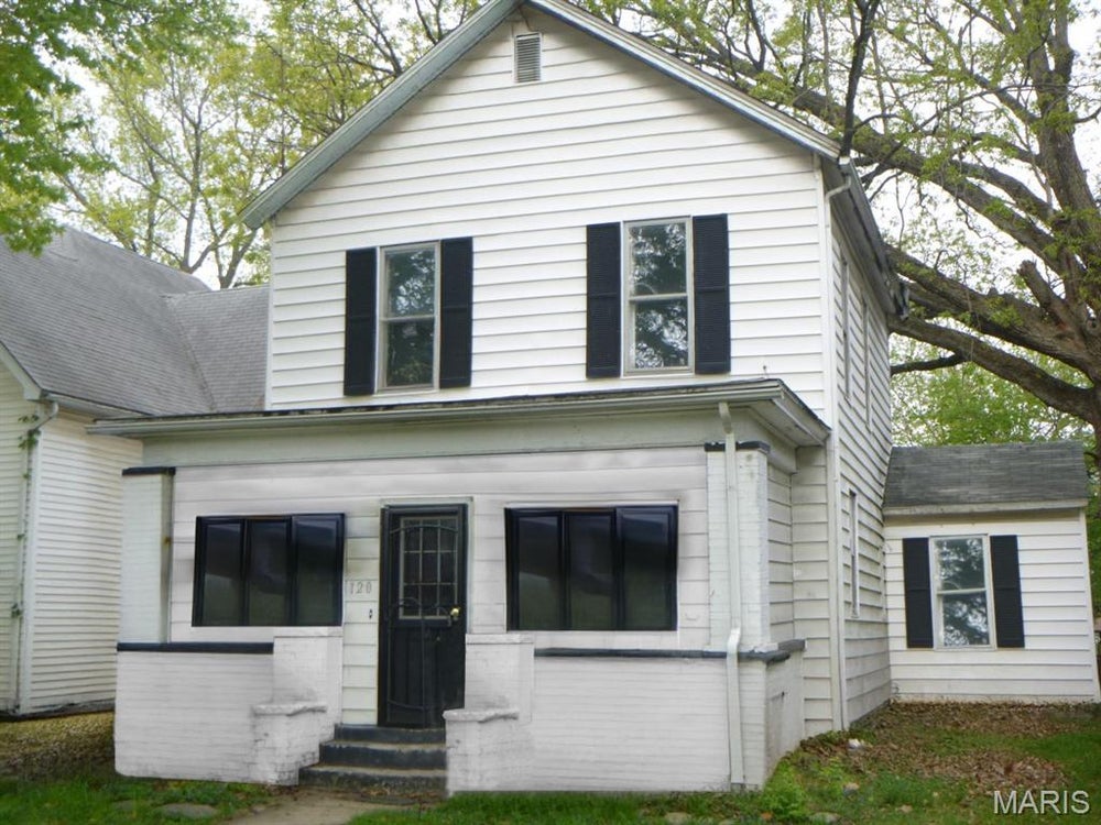 120 N Sycamore Street, Centralia, IL 62801 - MLS# 25076756 - Coldwell ...