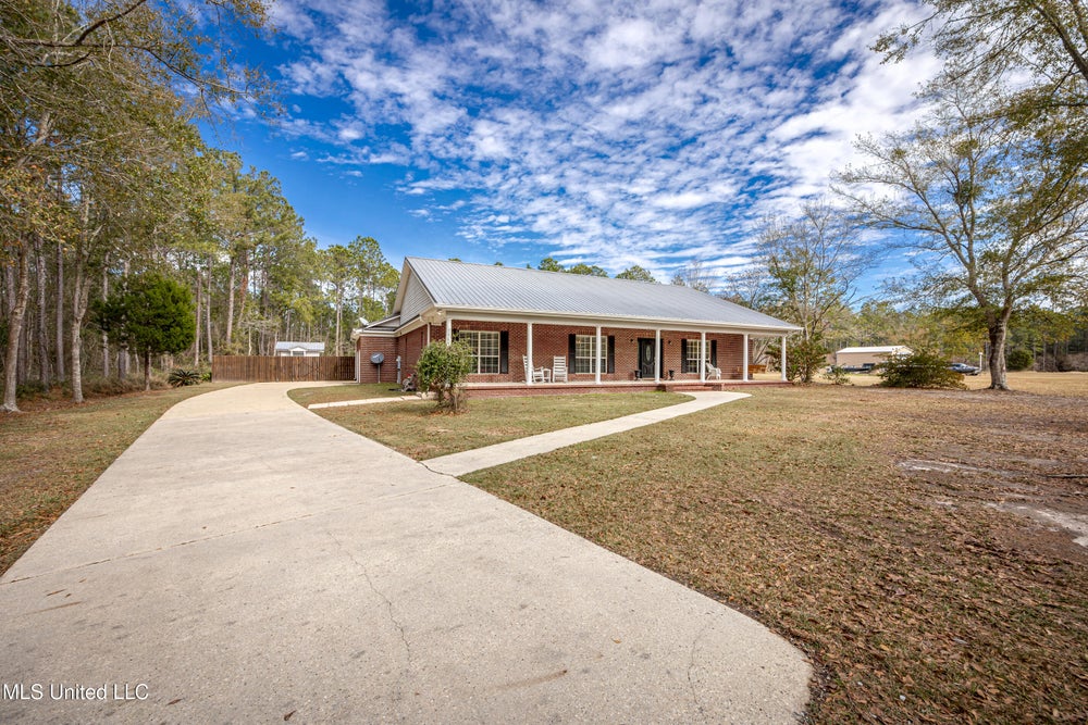 2400 Old Shell Landing Road, Ocean Springs, MS 39564 - MLS# 4101038 ...