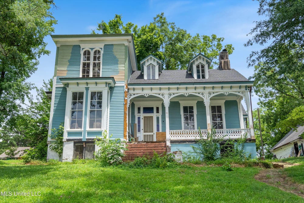 470 E Van Dorn Avenue, Holly Springs, MS 38635 - MLS# 4117640 ...