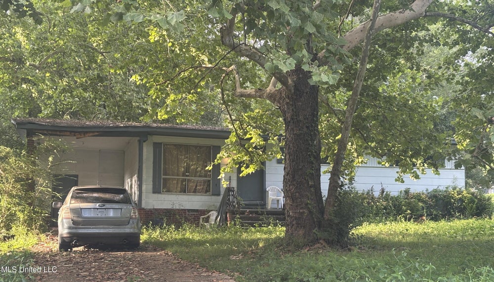 1007 Barbara Ann Drive, Jackson, MS 39204 - MLS# 4121891 - Coldwell Banker
