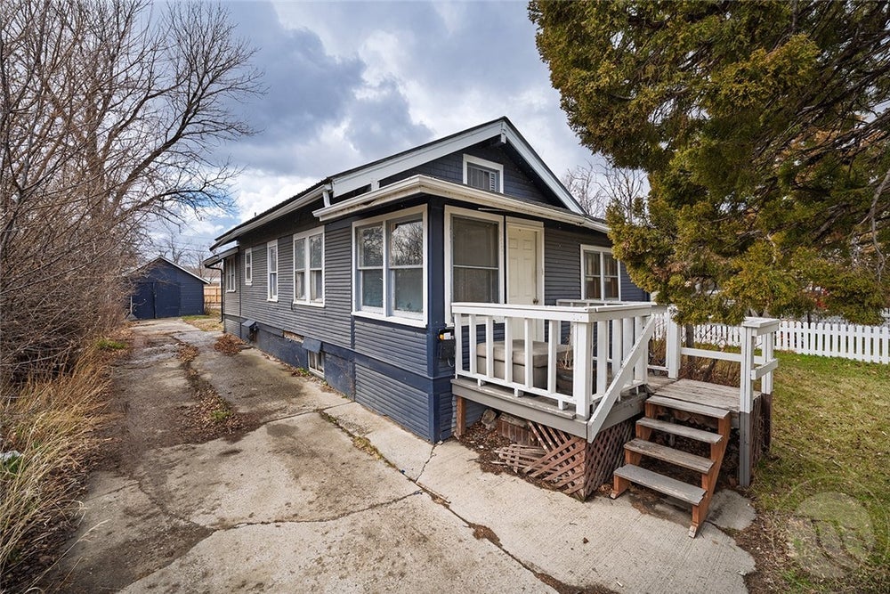 610 3rd W, Hardin, MT 59034 - MLS# 351866 - Coldwell Banker