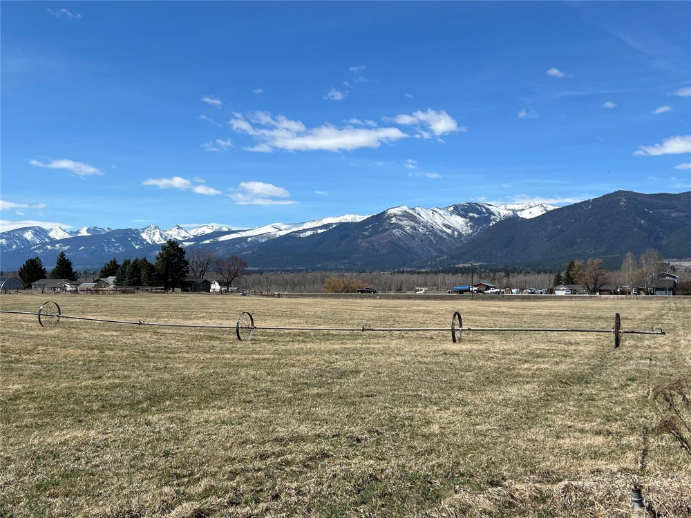 3572 Eastside Highway, Stevensville, MT 59870 - MLS# 30022346 ...