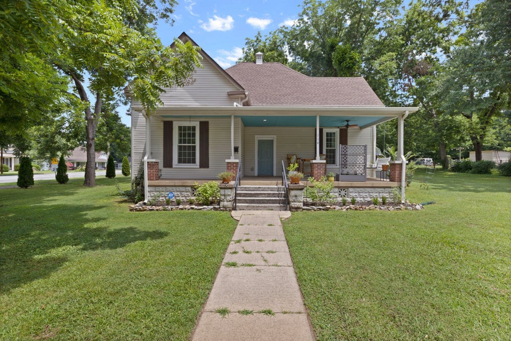 114 1st Ave, Mount Pleasant, TN 38474 - MLS# 2943114 - Coldwell Banker